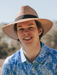 Rusty Putter Golf Apparel & Merchandise